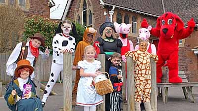 Mr Hoyland as the Big Red Dog | wsfp.co.uk