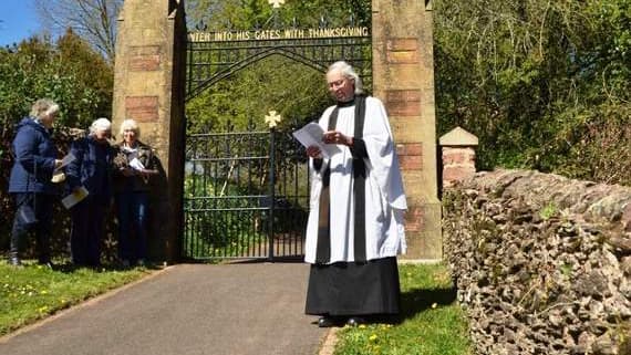 Church gates looking as good as new | wsfp.co.uk