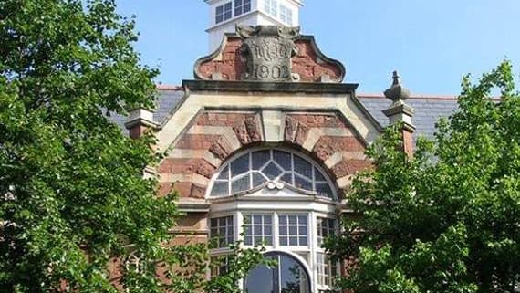 Town hall clock is saved – just in time | wsfp.co.uk