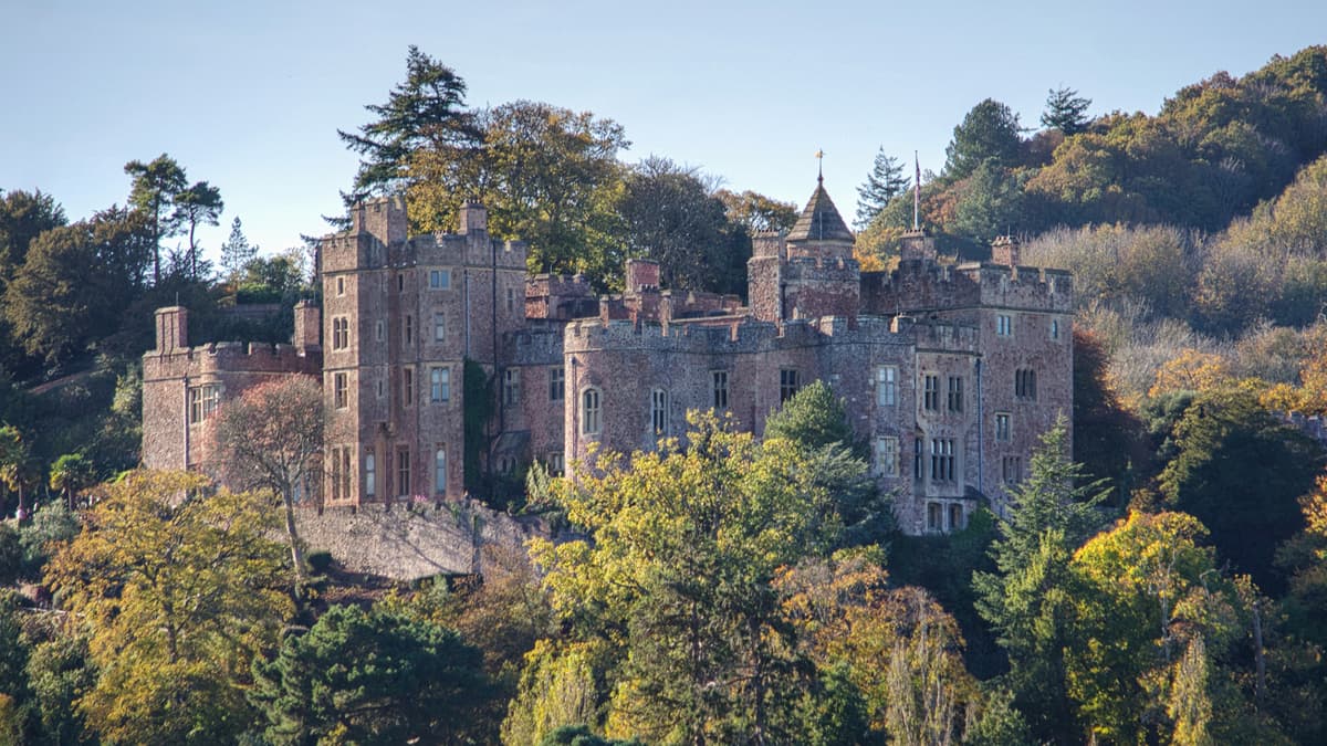 Dunster Castle: A guide to ghosts spotted in the historic fortress ...