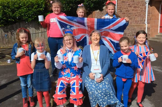 Dunster school celebrates coronation in style | wsfp.co.uk