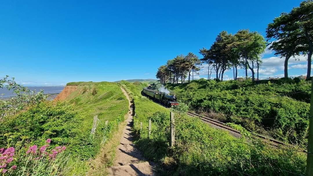Take part in organised coastal walk admiring beauty of Exmoor | wsfp.co.uk