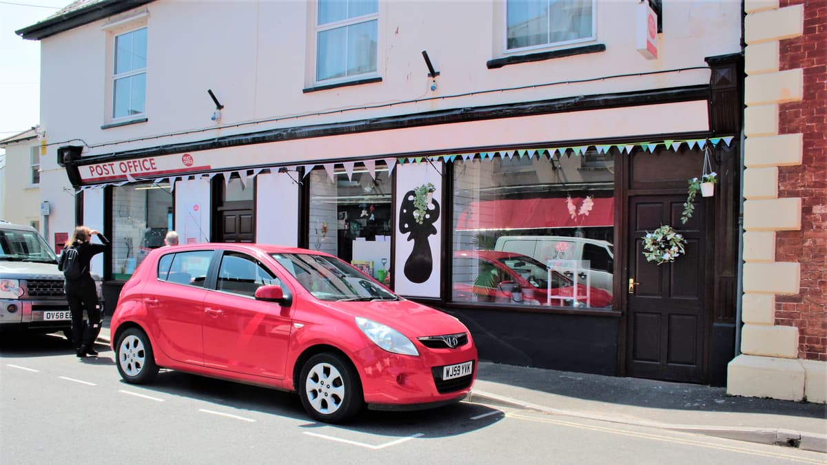Watchet has its Post Office again as businessman goes it alone in town ...