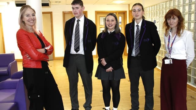 Renowned TV presenter speaks at local college | wsfp.co.uk