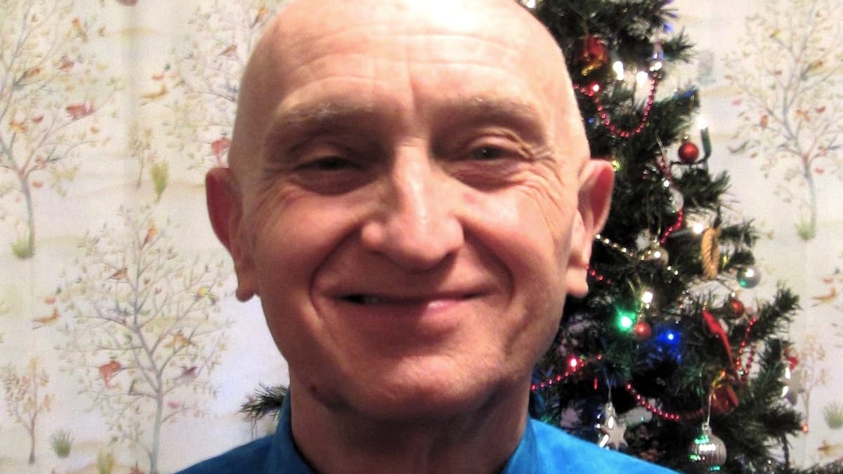 Watchet councillor hits back over 'confidential' emails complaint ...