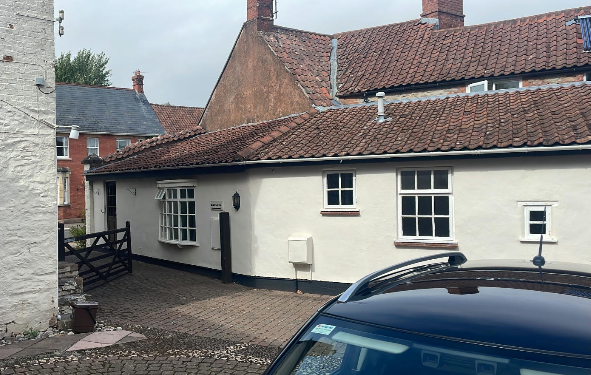 Owner wants to turn old Nether Stowey hairdressing salon into holiday ...