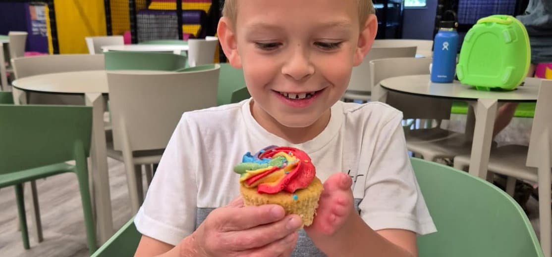 oy born without his left hand hoping to raise £20k for a bionic super ...