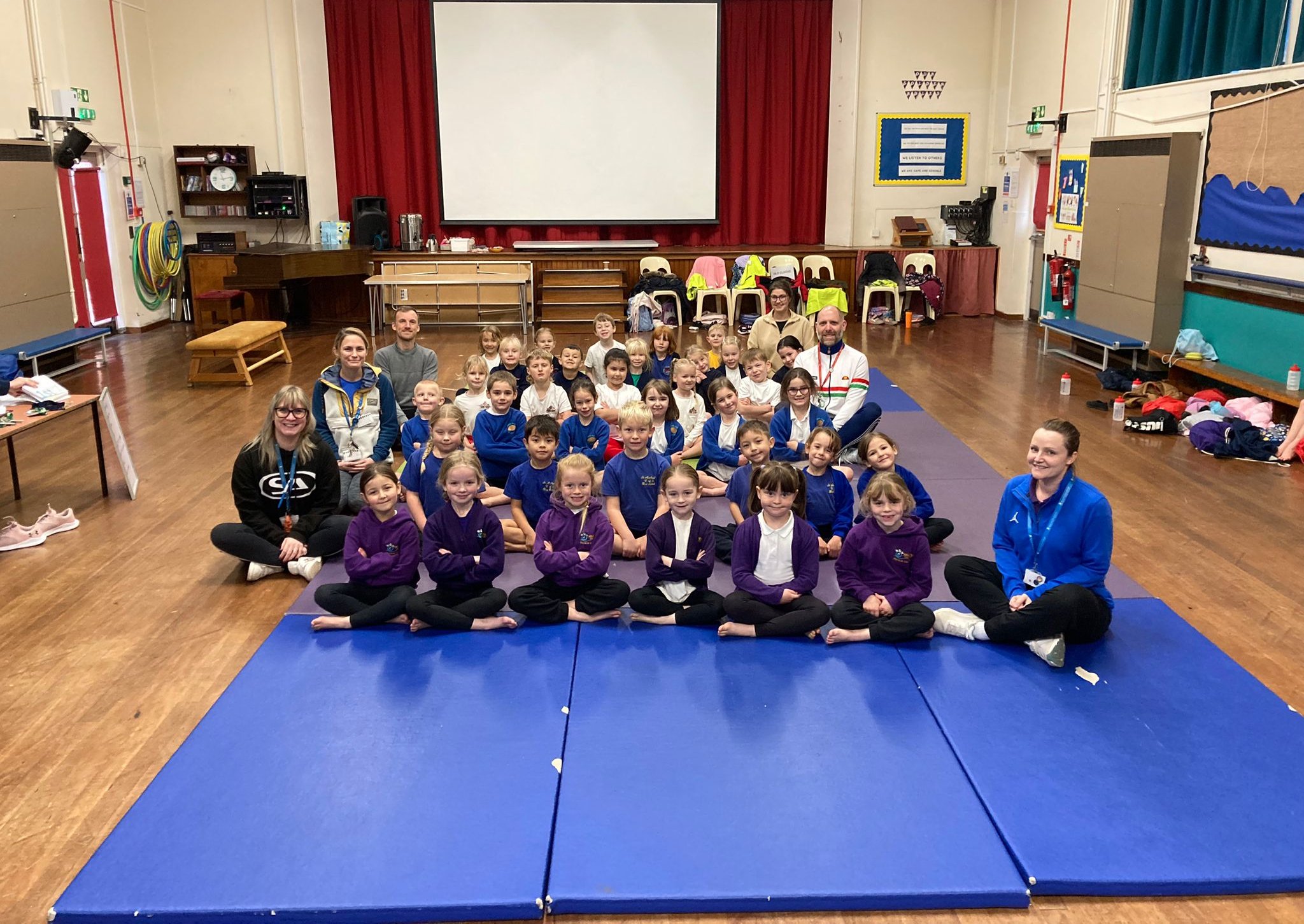 Six teams take part inWest Somerset Primary School Gymnastic ...