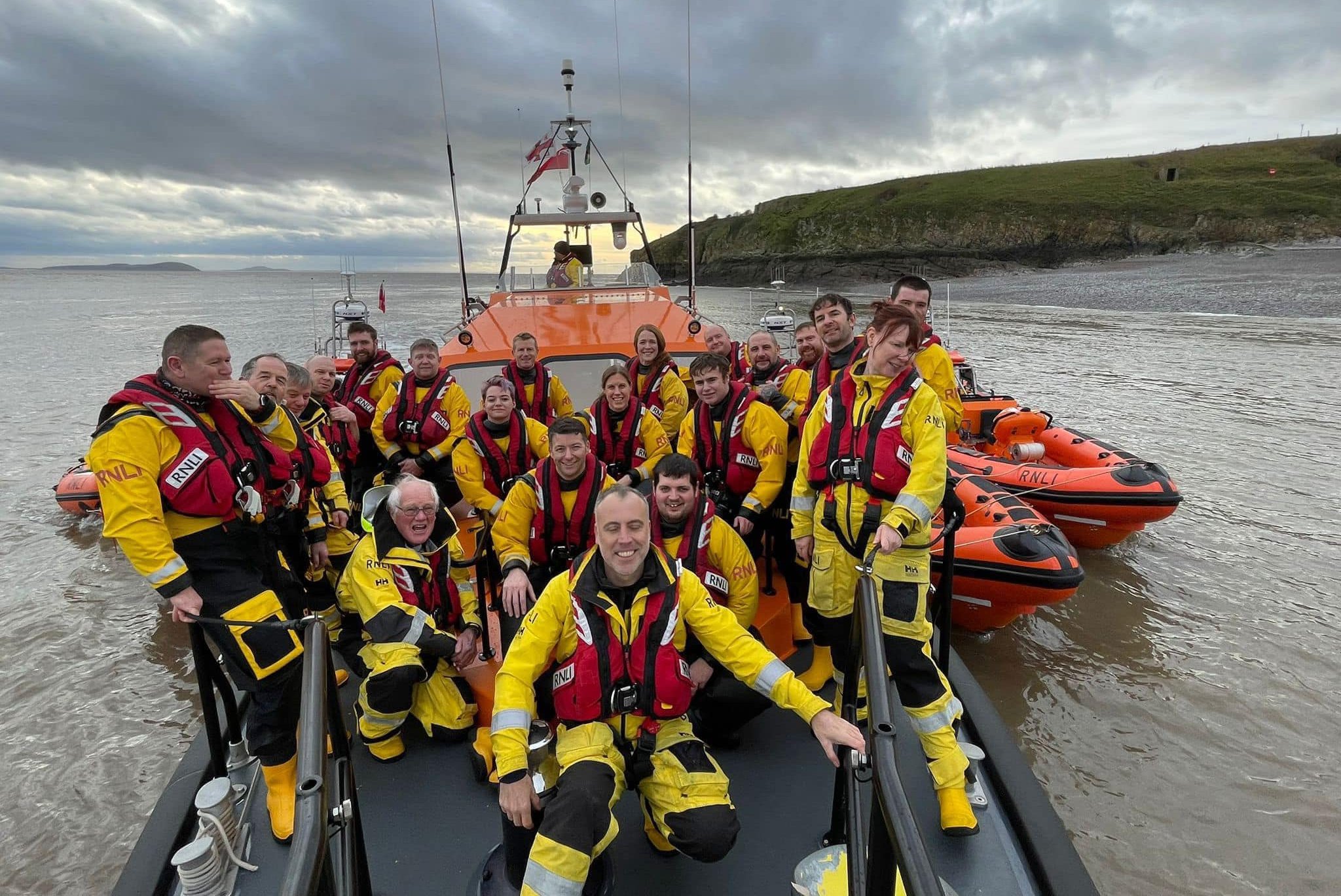 Minehead among five RNLI lifeboat stations involved in Flat Holm ...