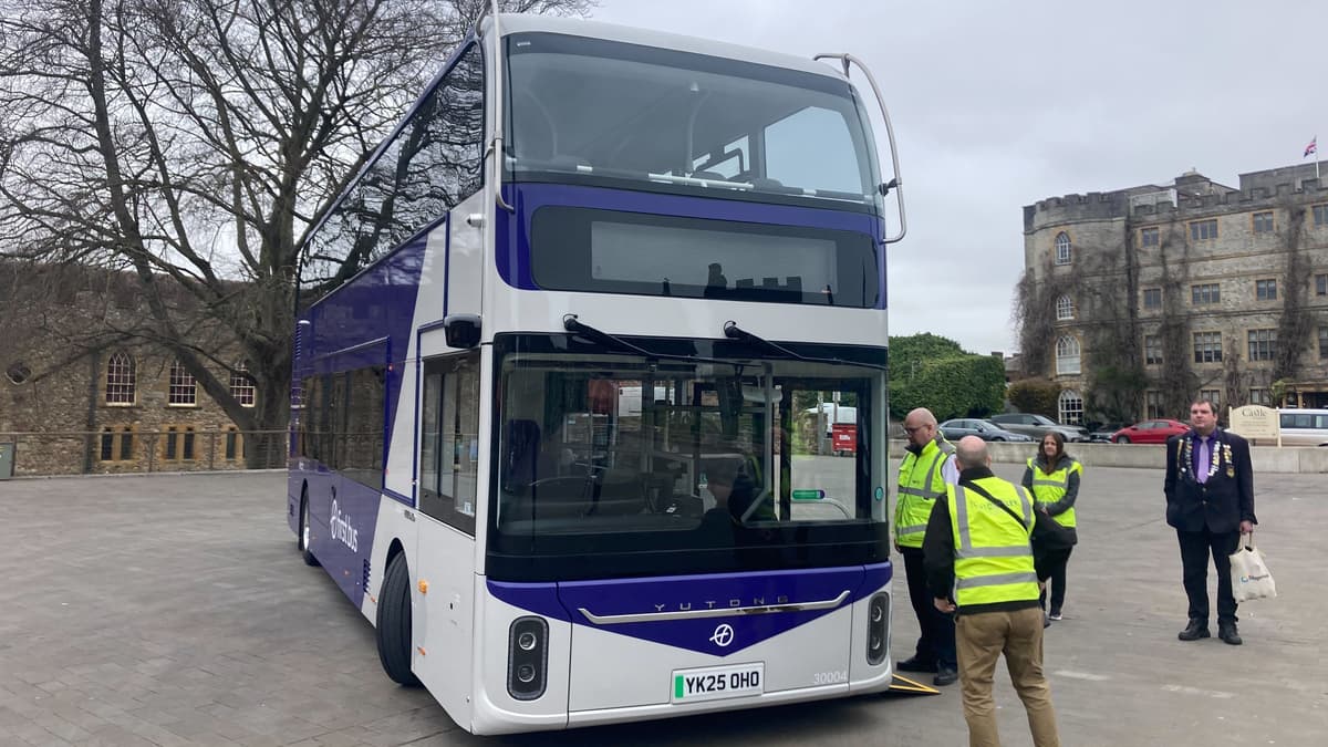 First Bus unveils electric fleet to serve Wellington and Minehead ...