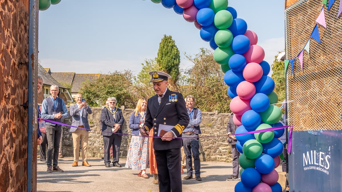 Vale Yard 'comes alive in ' Miles Tea and Porlock Information Centre ...
