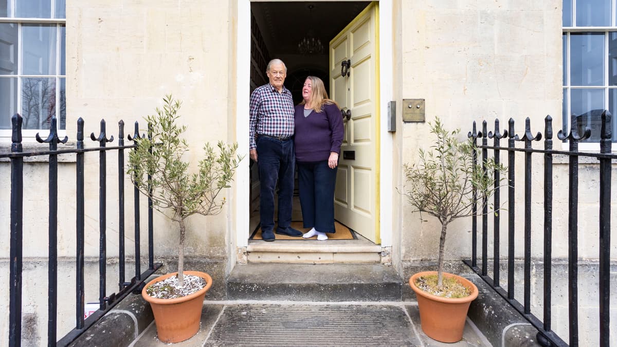 Residents on Britain's most 'iconic street' - 'tourists just walk into ...