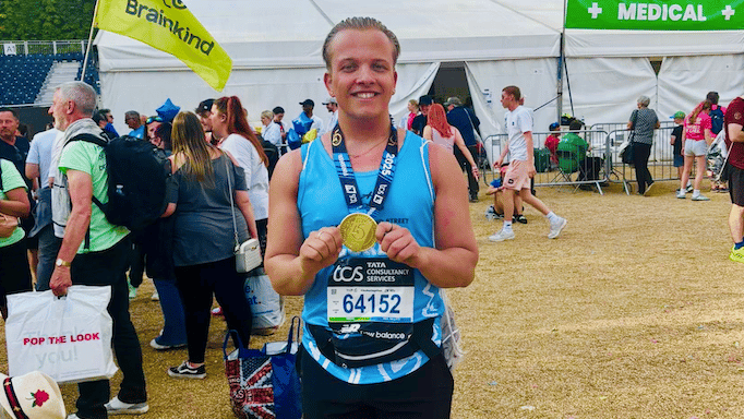 London Marathon run by Butlin's cast member Corey supports children's ...