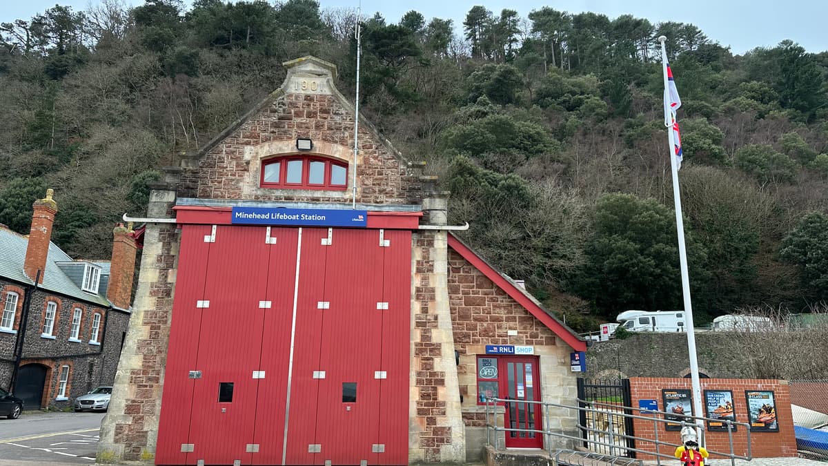 Summer volunteers needed by Minehead Lifeboat Station for shop duties ...
