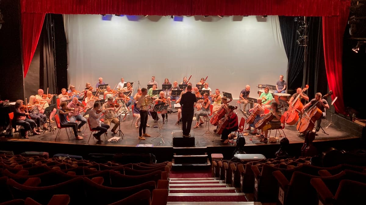 Keith Jones reviews the opening of Minehead and Exmoor Music Festival's ...