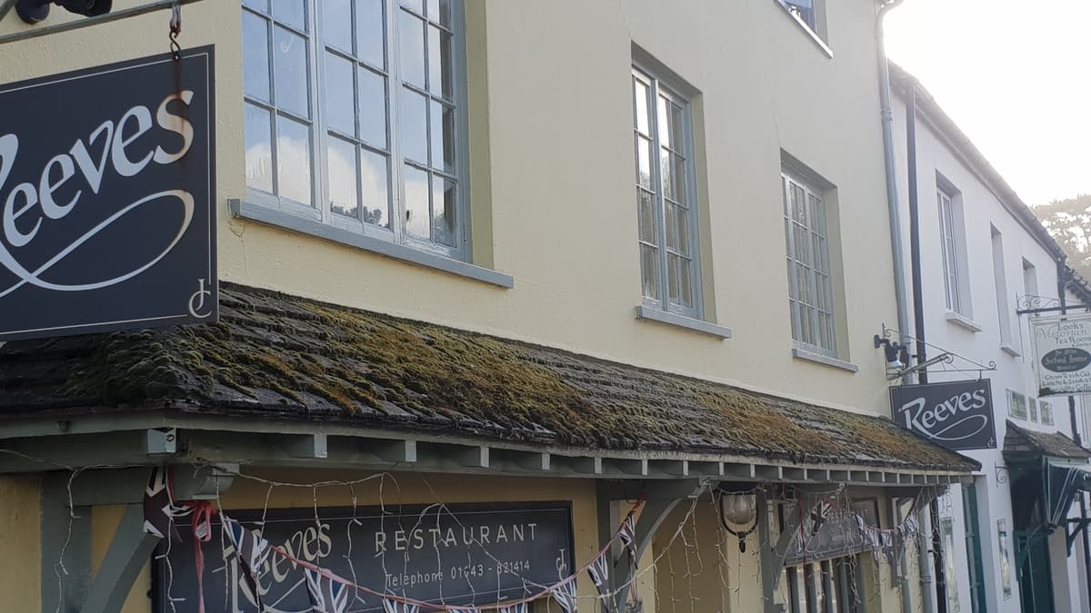 Dunster restaurant Reeves closes after fire destroys its kitchens ...
