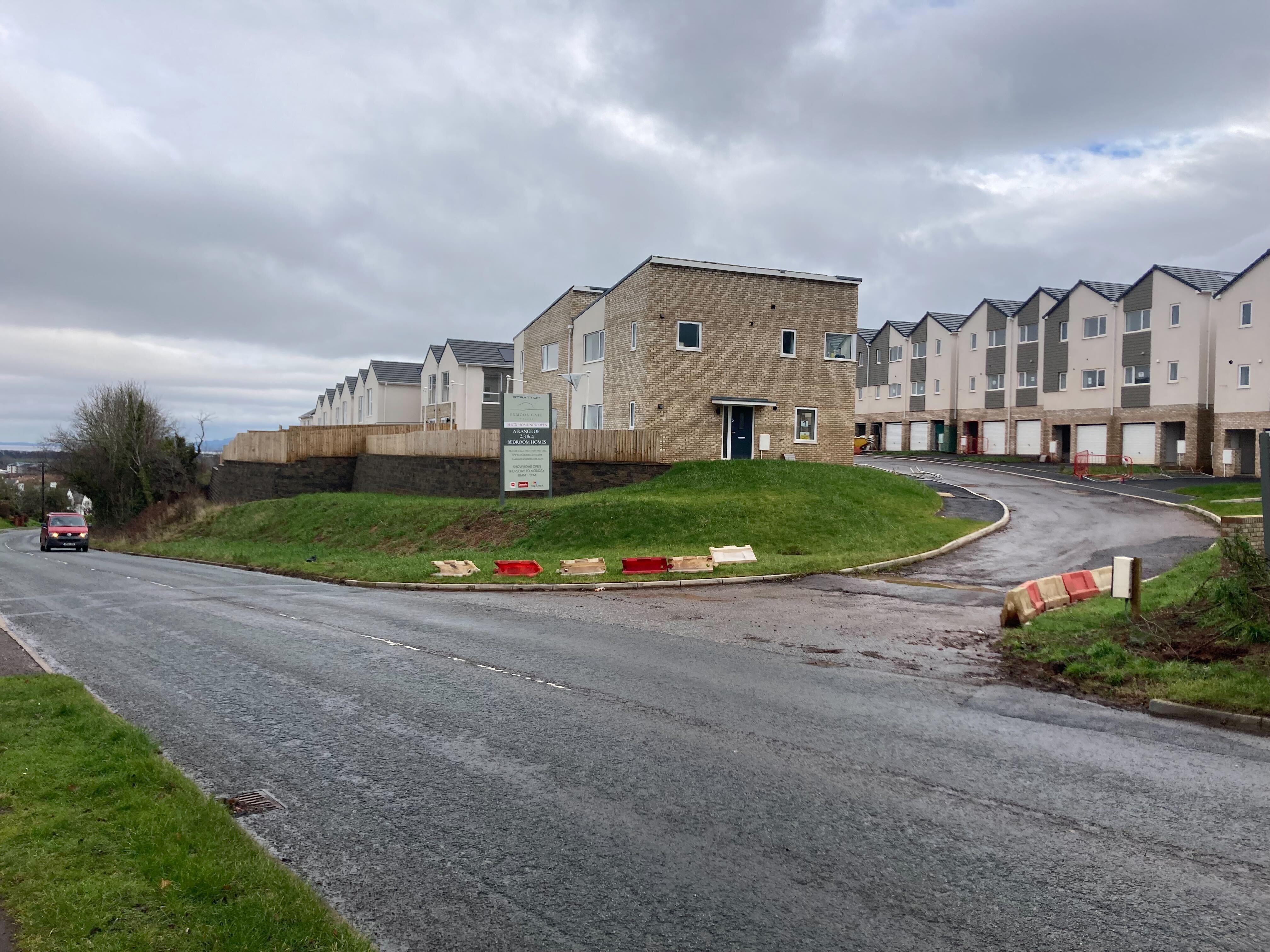 Councillor wants council to buy part-finished Minehead homes for local ...