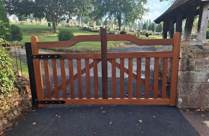 Town council completes restoration of century old Minehead Cemetery ...