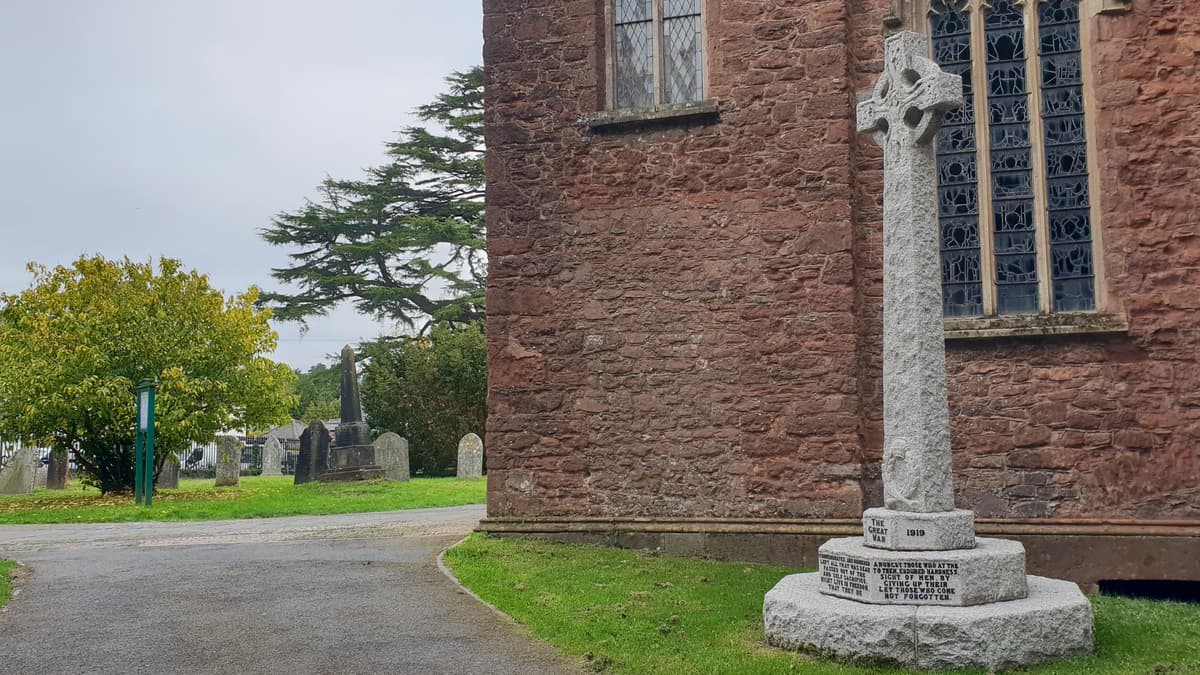 Parade and wreath laying feature for Wiveliscombe's acts of Remembrance ...