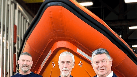 Minehead volunteer lifeboat crew members receive long service awards ...