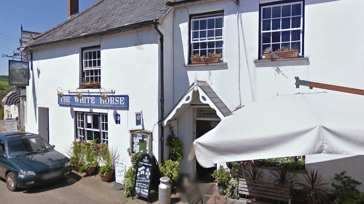 Overwhelming welcome as couple reopen Stogumber's only public house the ...